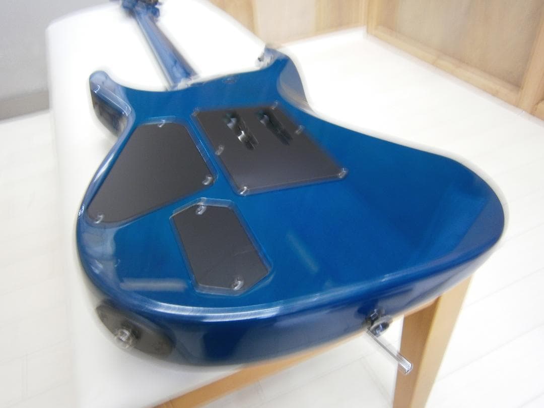 最終棚卸特価・フェルナンデス＜FR-75＞指板ボディ同色タイプ・FGI・90年代