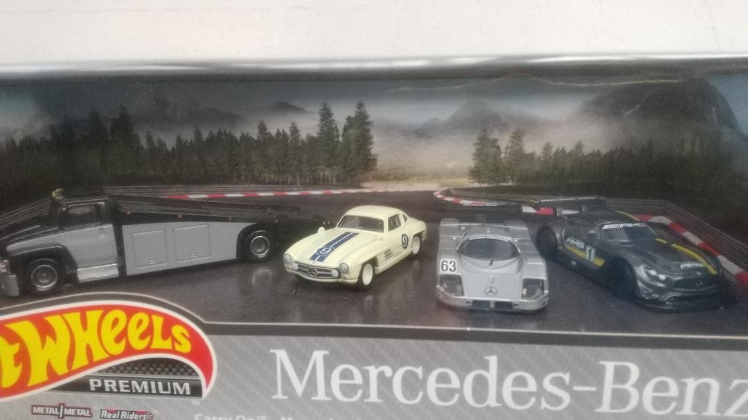 Hot Wheels Mercedes-Benz 4台セット【新品】