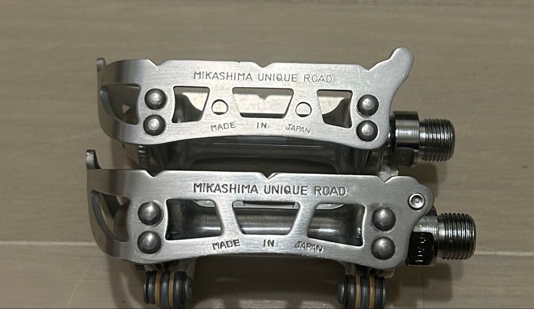 MIKASHIMA UNIQUE ROAD PEDAL 三ヶ島　ユニークロード