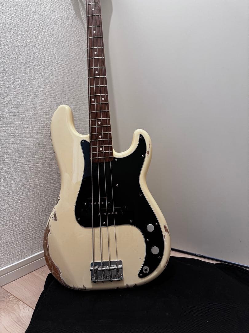 FENDER JAPAN PB70 US 白 White