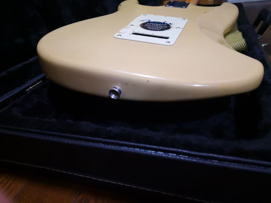 FENDER HIGHWAY ONE ソフトケース付きます。