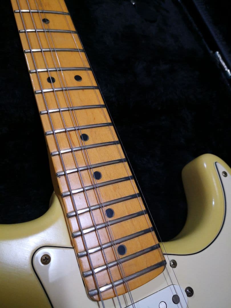 FENDER HIGHWAY ONE ソフトケース付きます。