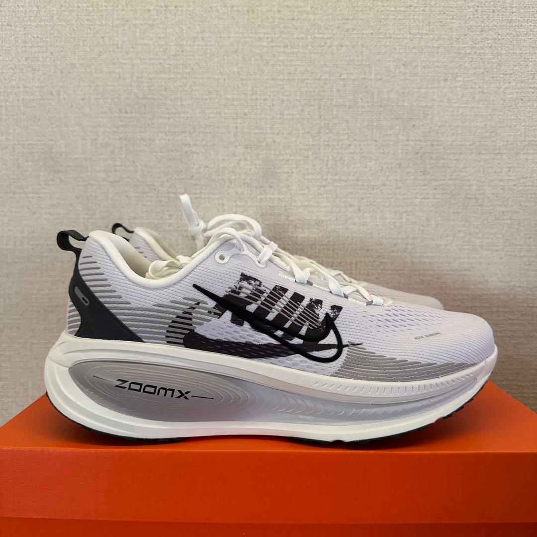 【新品】NIKE ナイキVomero18 ボメロ18 RUN アルペン限定