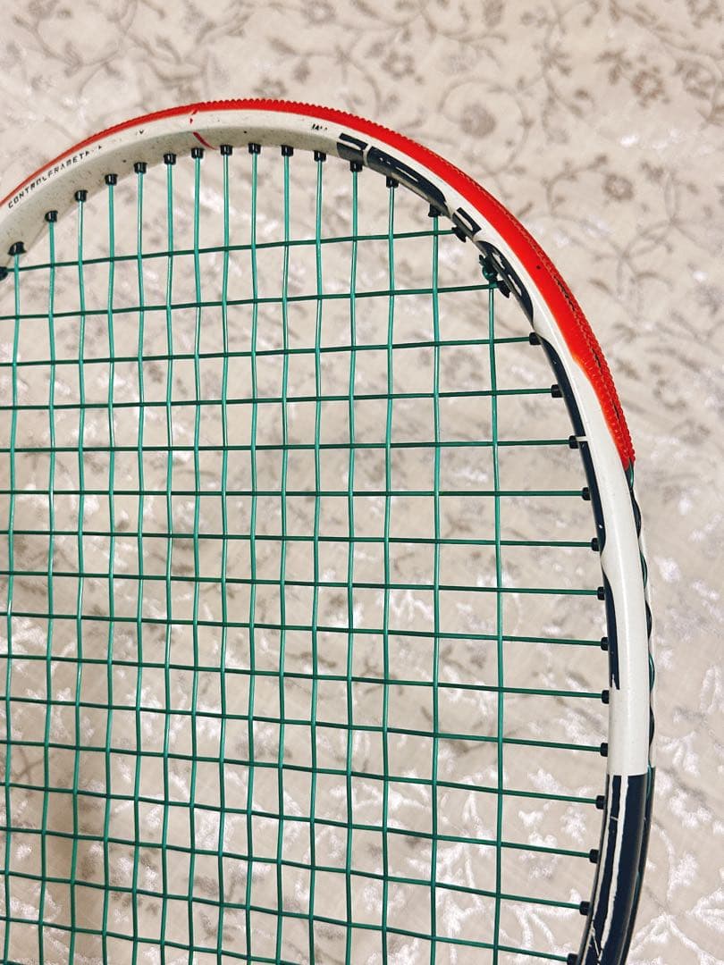 Babolat ピュアストライク テニスラケット　　グリップ２