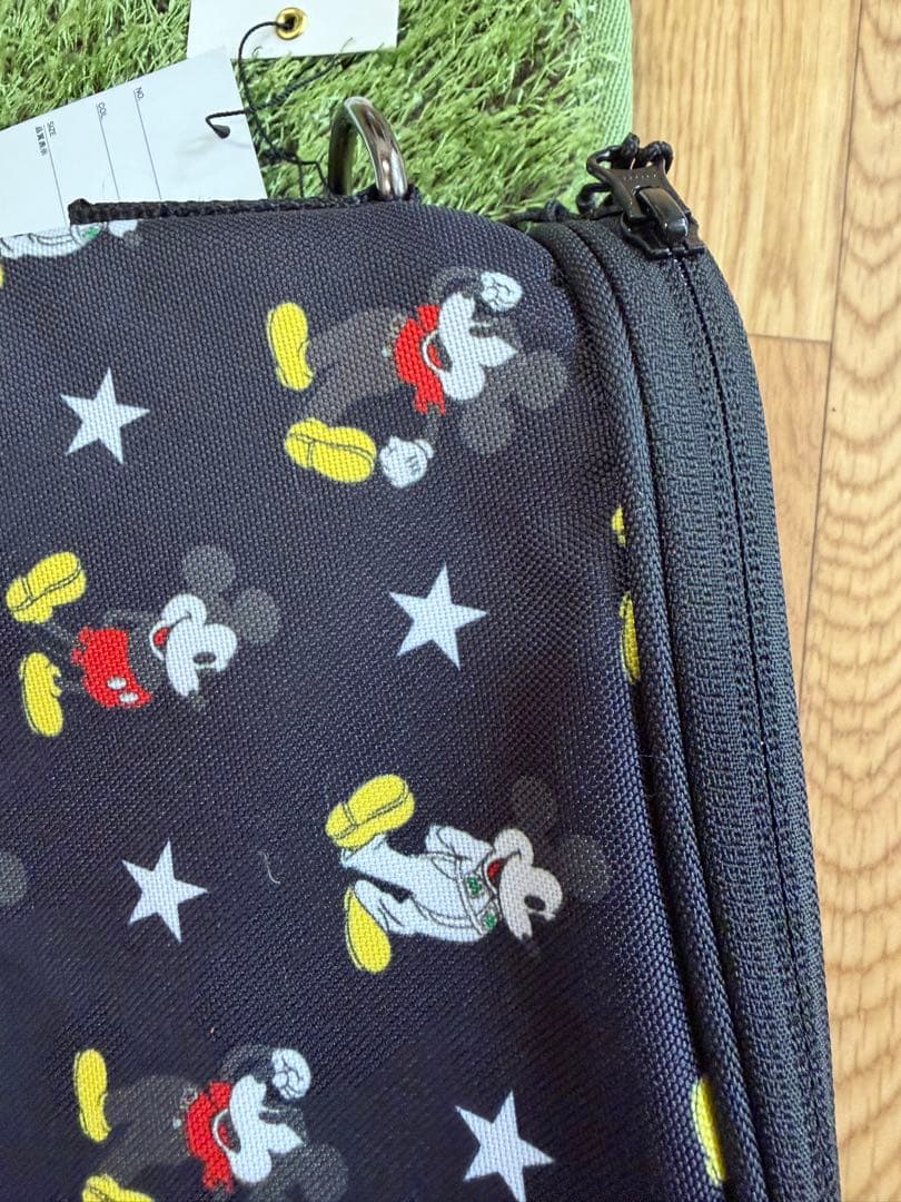 新品正規品【V12×MICKEY】クラブケース　ディズニー　ミッキー
