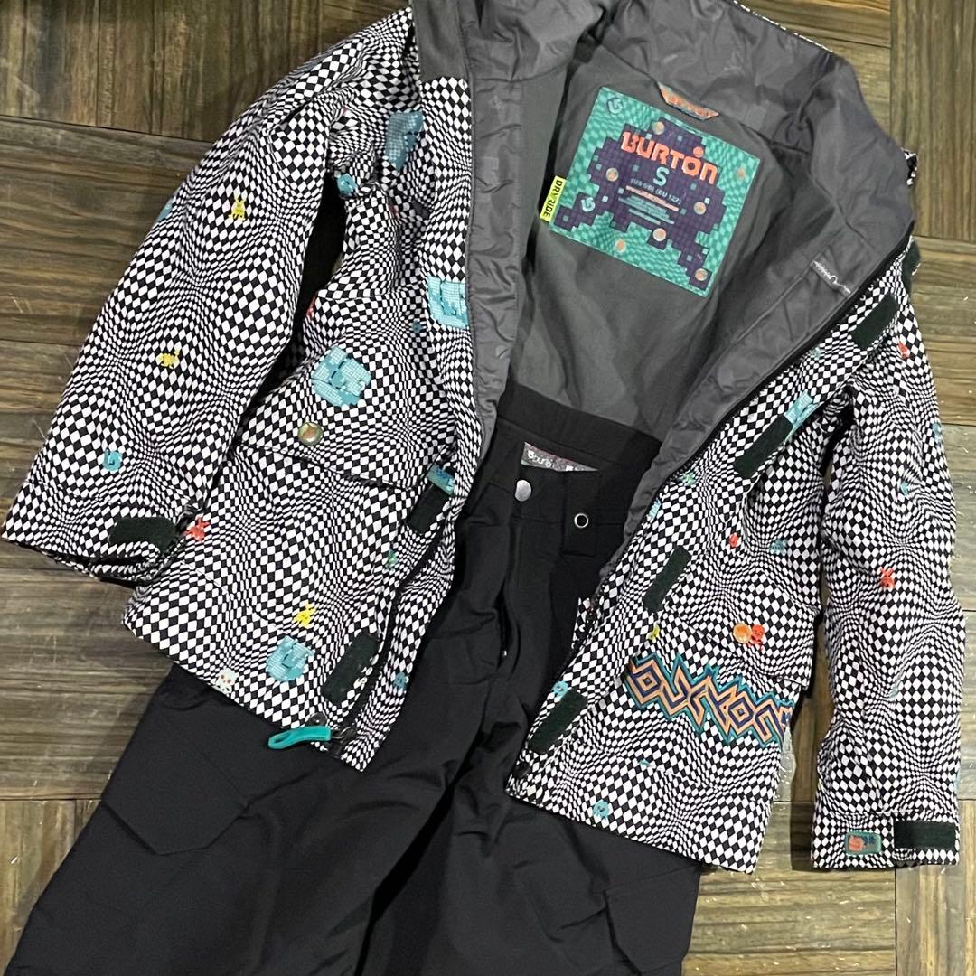 ［美品］Burton kids上下セット　インナー　グローブ　バートン