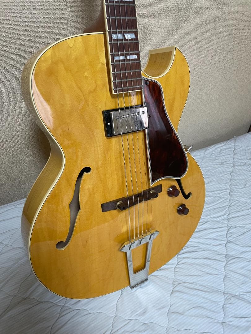 Archtop Tribute ATC175 フルアコ アーチトップギター