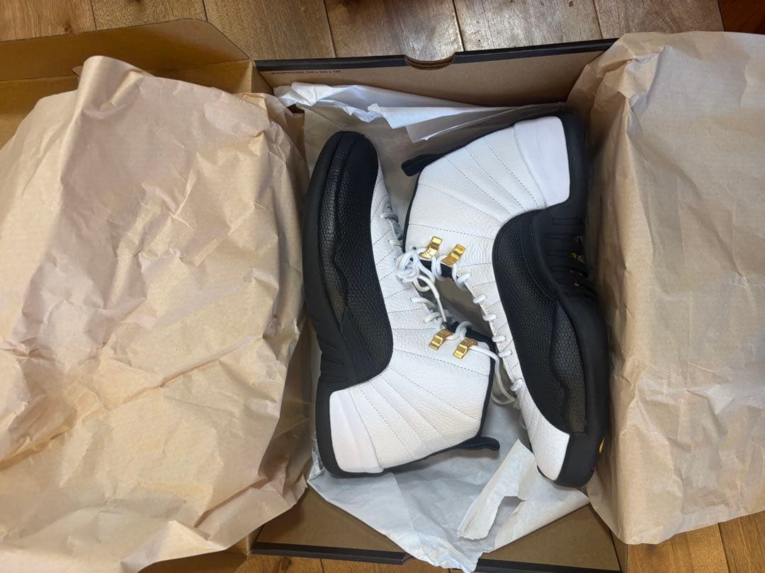 Air Jordan 12 ホワイト/ブラック 23