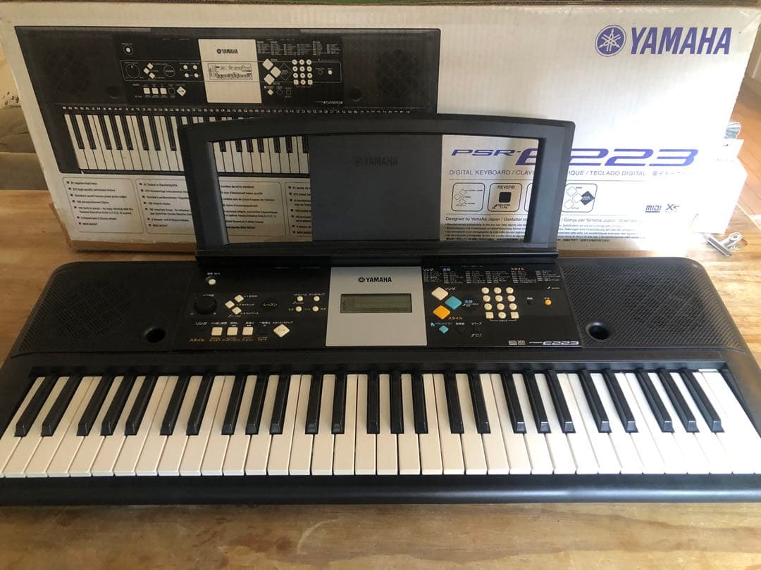 Yamaha PSR-E223 デジタルキーボード + PA-3Cアダプター