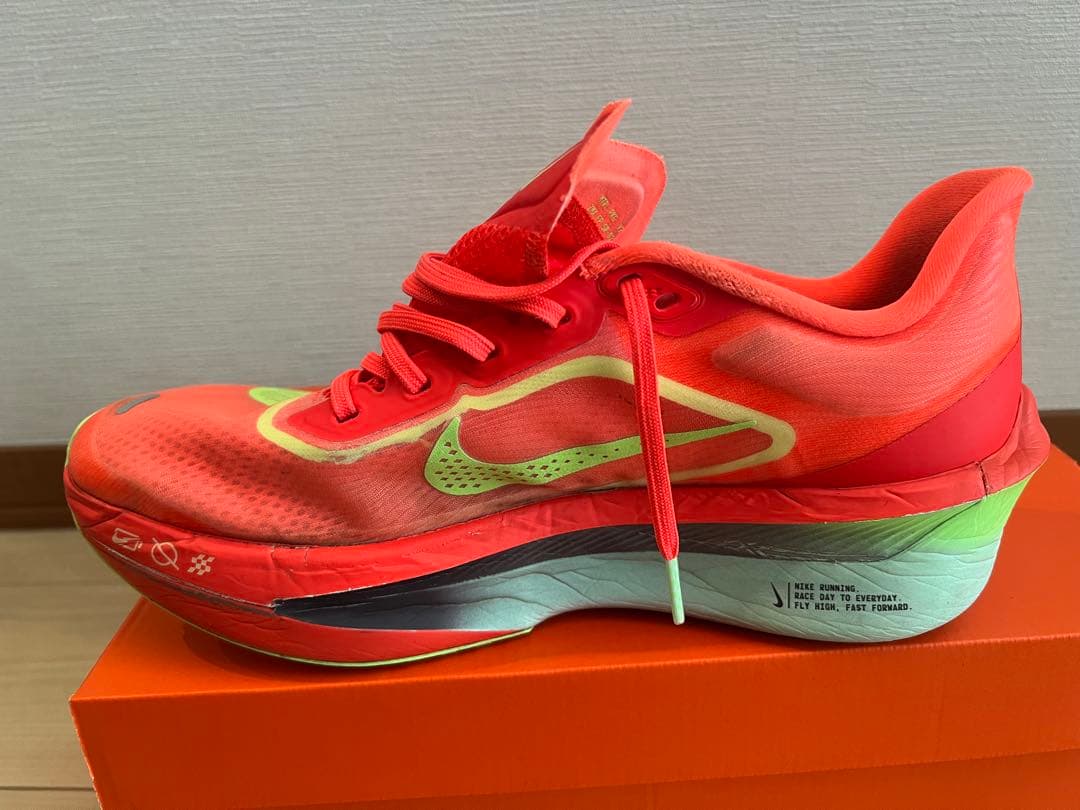 Nike Zoom Fly 6 オレンジ
