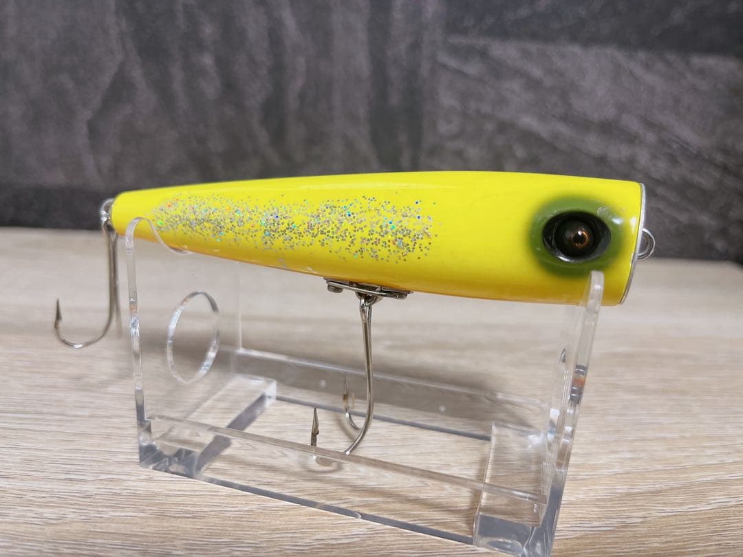 ニンナ　モハべ