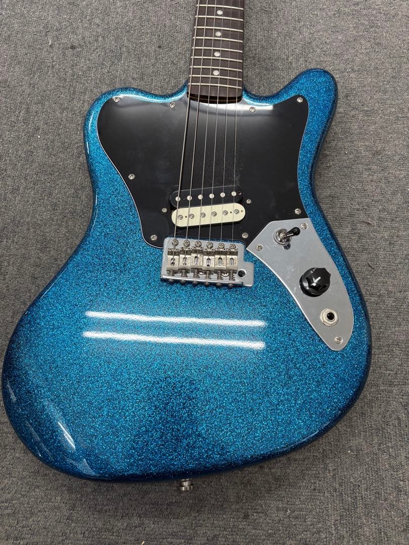 美品　Squier Paranormal Super-Sonic
