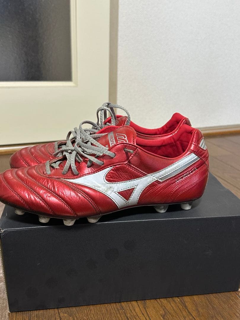 最終値下げ 激レアMizuno Morelia レッド サッカースパイク26cm
