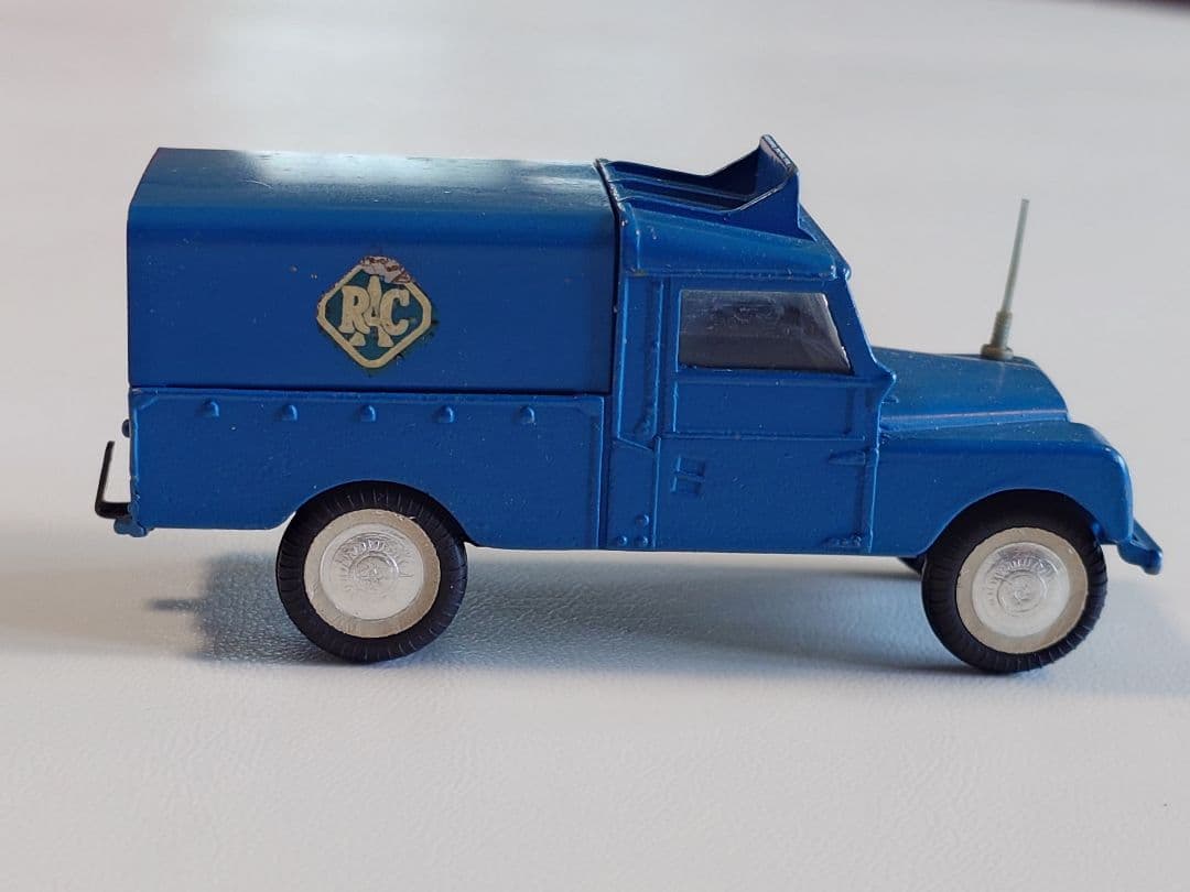 ミニカー CORGI NO.416 LAND ROVER RAC Radio Rescue