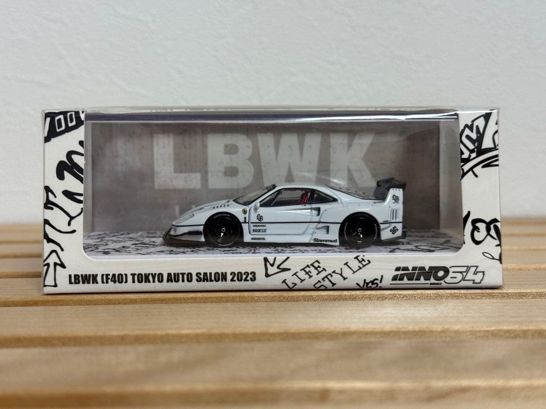 ミニカー INNO64 1/64 LBWK F40 TOKYO AUTOSALON2023