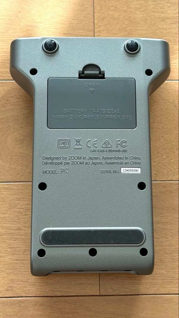 Zoom PodTrak P4 マルチトラックレコーダー SDカード付き