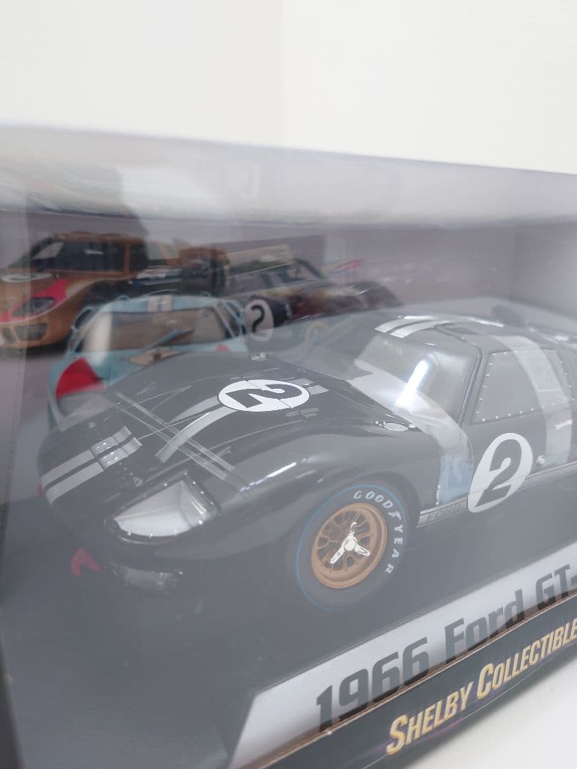 1/18 フォードGT-40 MK2　 Shelby Collectibles