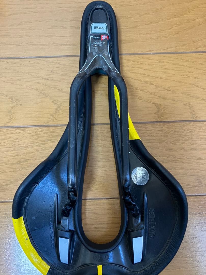 パーツ SELLE ITALIA SLR KIT CARBONIO SUPERFLOW