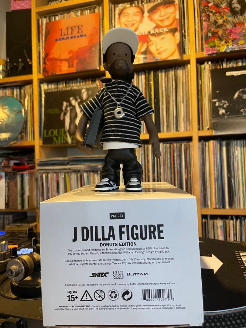 J DILLA × STUSSY(白） フィギュア 2体セット