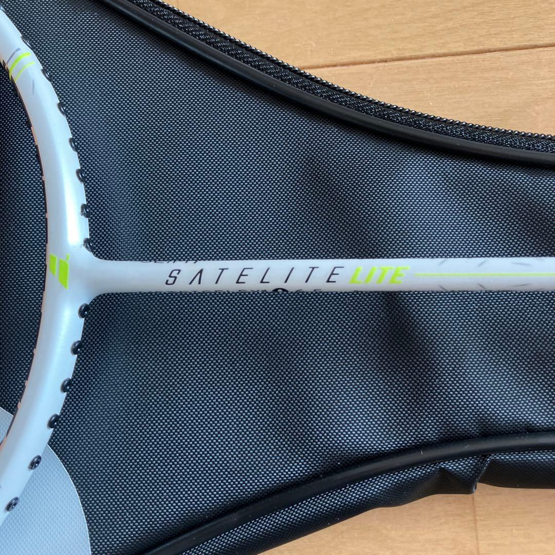 Babolat バドミントンラケットとケース