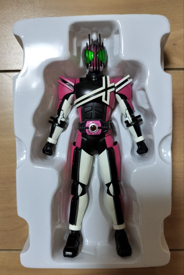 真骨彫製法 仮面ライダーディケイド ネオディケイドライバーver.