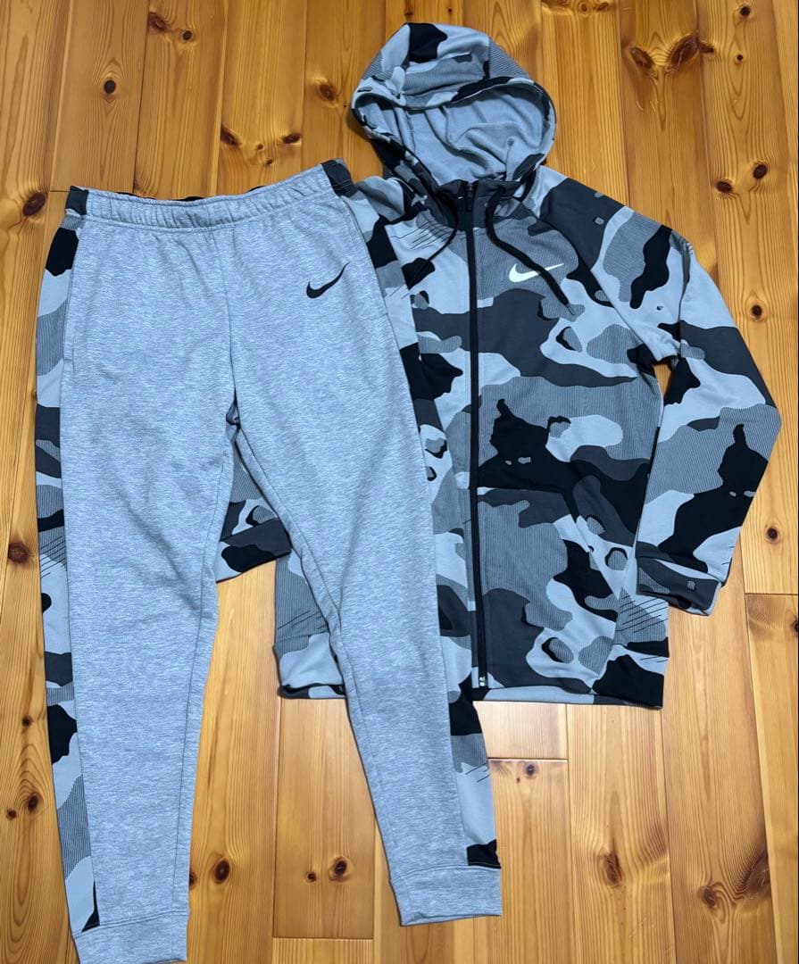 n*R様 【美品】NIKE DRYFit ドライフィット スウェット上下 L