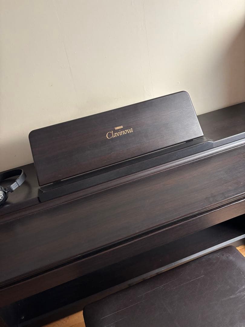 はなYamaha Clavinova 電子ピアノCLP133 椅子なし