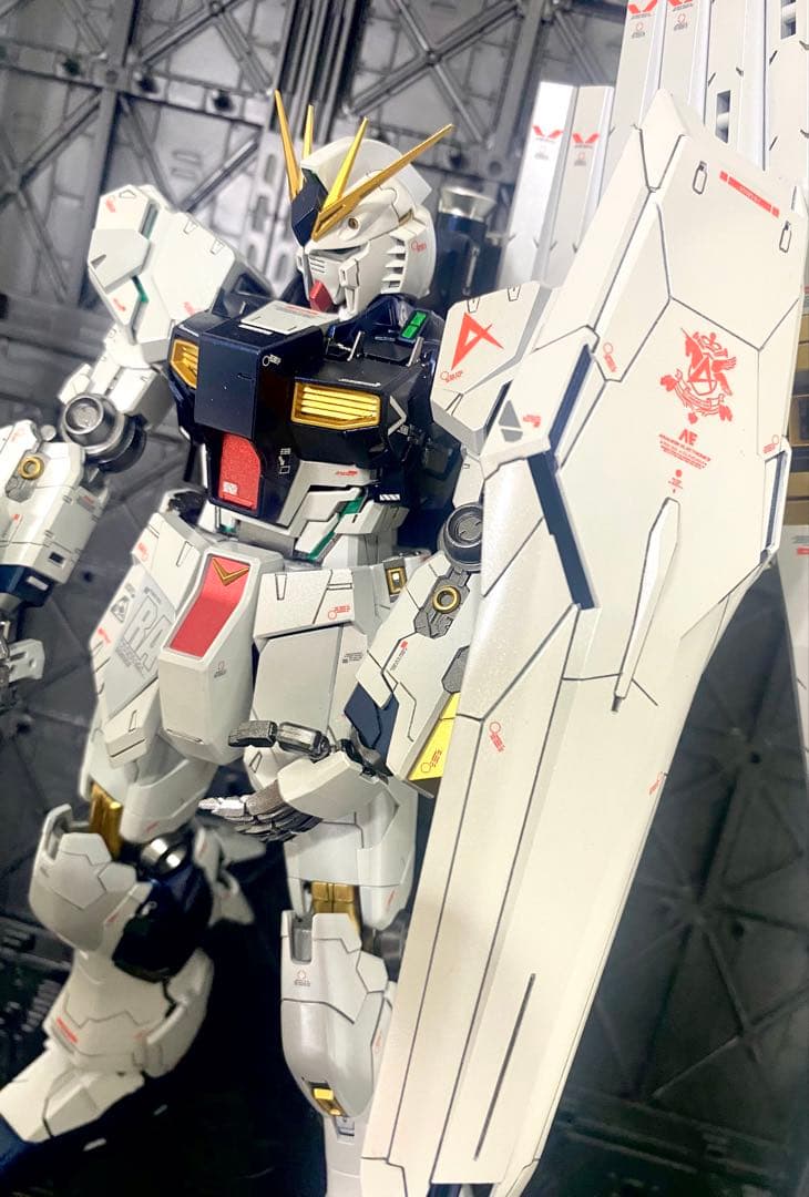 MG ニューガンダム Ver.Ka 完成品 パールメタリック　全塗装　ガンプラ