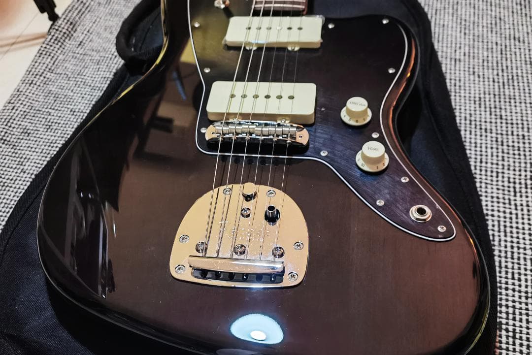 ギター Fender FSR Jazzmaster Alder Trans Black