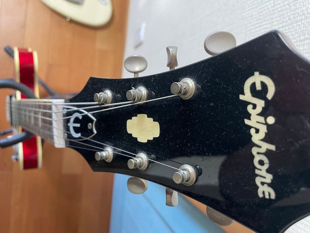beep　Epiphone riviera