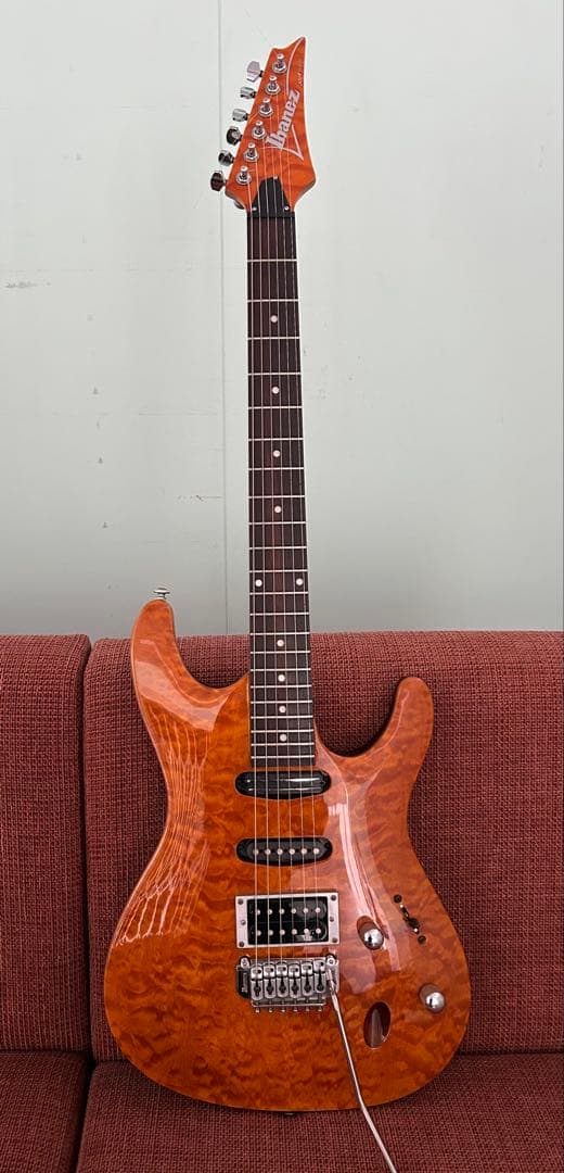 IBANEZ SA ロック式ペグ付き