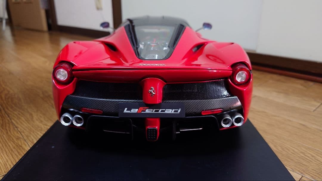 hachette La Ferrari 1/8スケール ラフェラーリをつくる