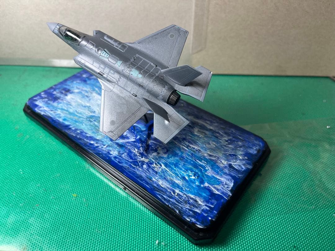 1/144 航空自衛隊F-35A 小松基地303飛行隊ジオラマ完成品