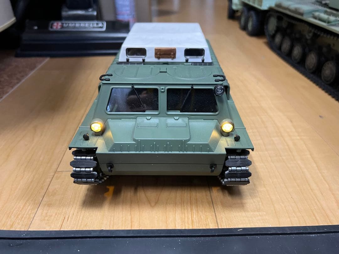 WPL E-1 1/16 新品 塗装 再組立て 金属履帯 1台制作中
