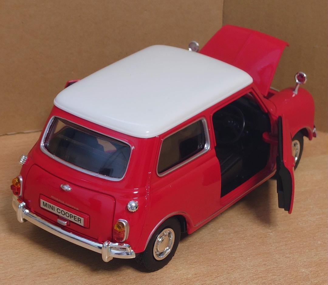 1/18 モーリス ミニクーパー レッド 1961-1967 morris