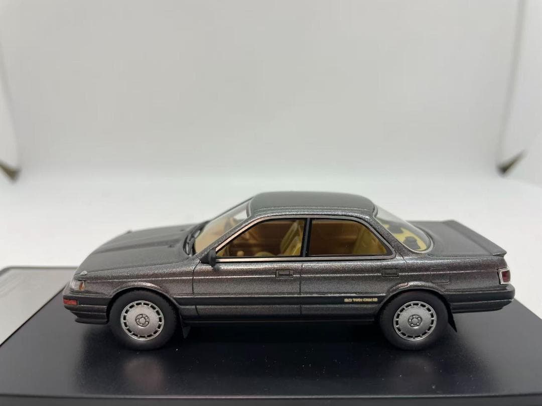 402-672 Hi-Story 1/43 トヨタ VISTA HARDTOP