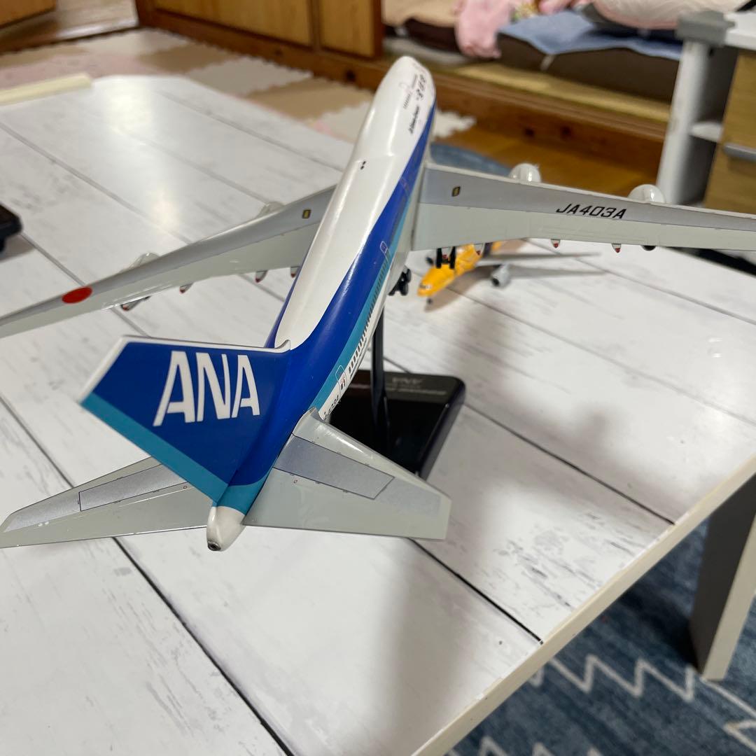 ANA ボーイング747 モデル 1/200