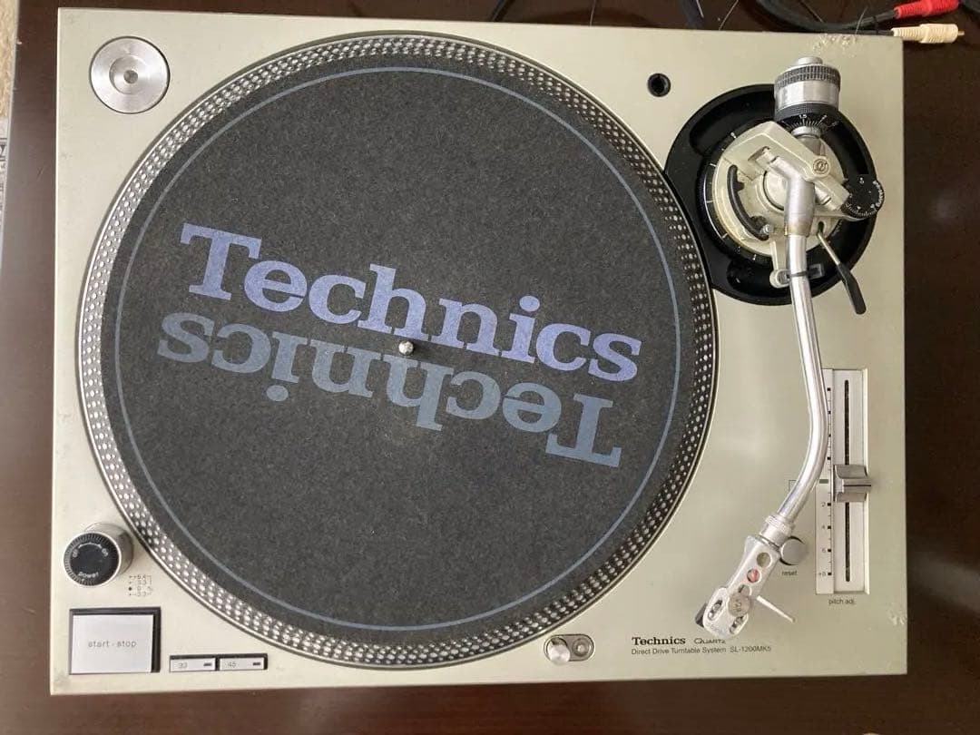 Technics SL-1200 ターンテーブル カバー付き　カートリッジ付き