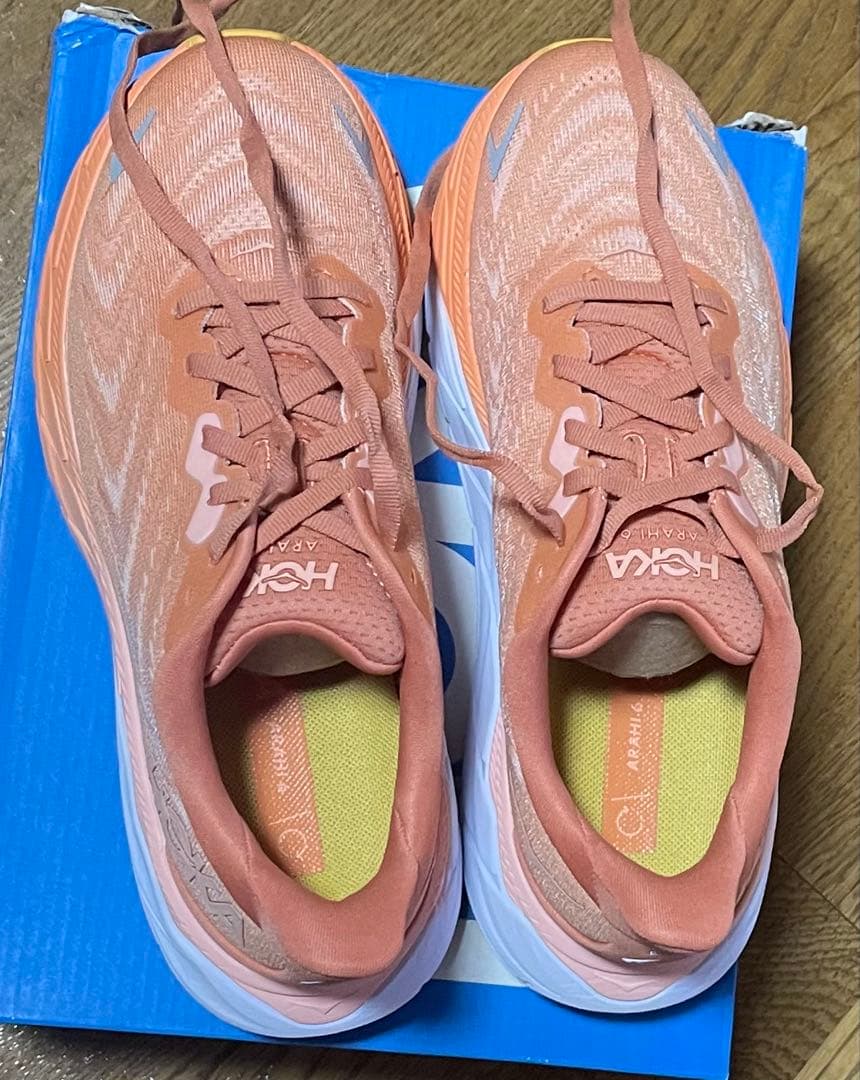 HOKA ARAHI 6 アラヒ24.5cm ホカ ランニング