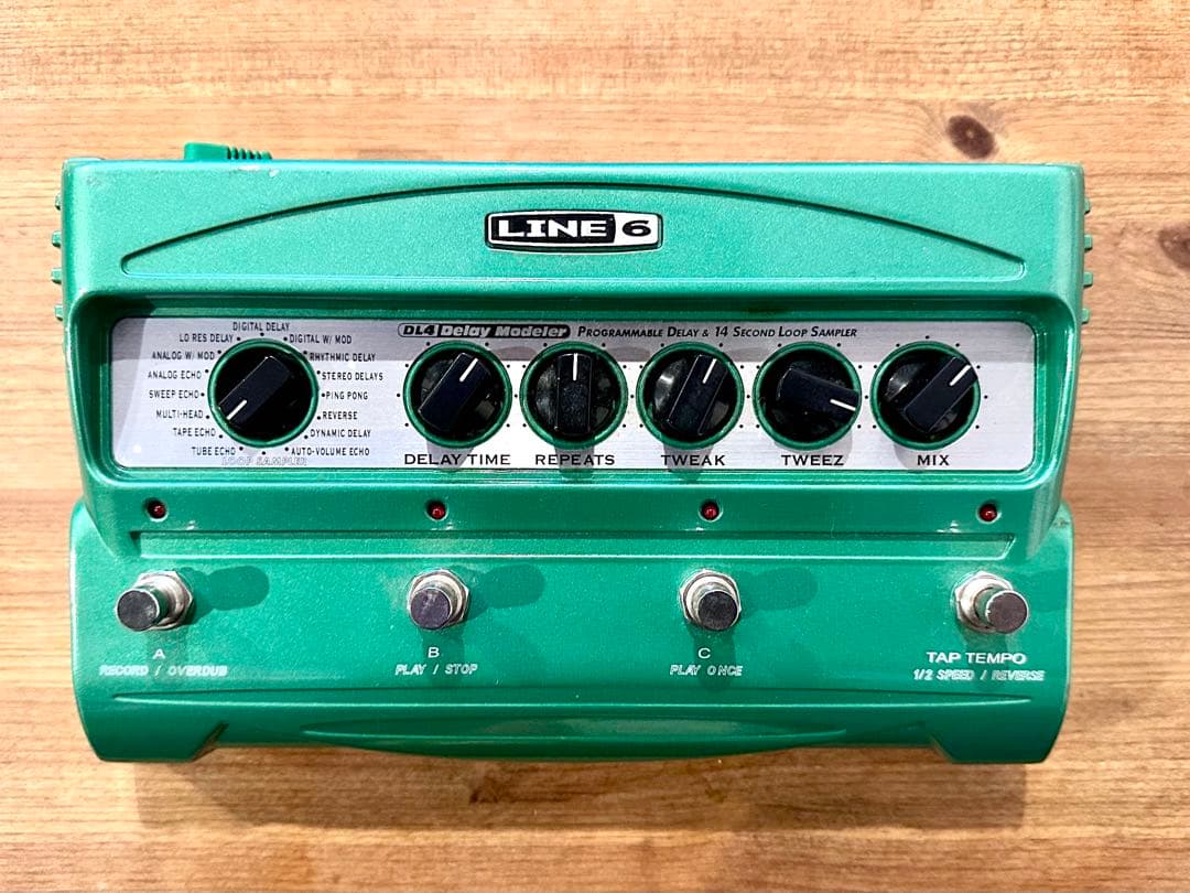 LINE6 DL4 Delay Modeler●生産終了●箱・取説