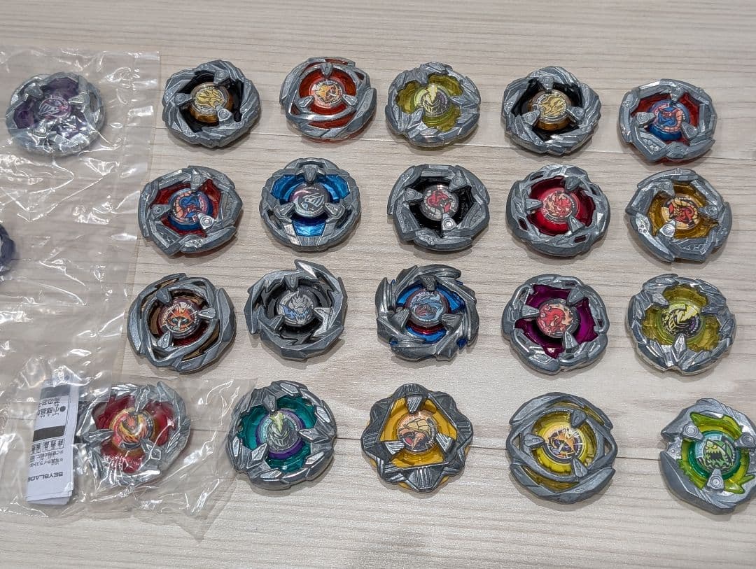 BEYBLADE X ベイブレードX まとめ売り引退品 新品スタジアム付き