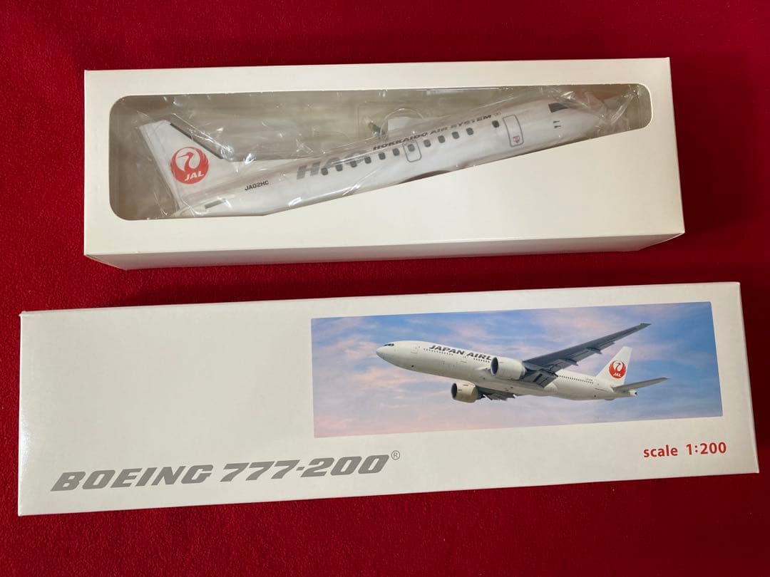 北のドン　 B777-200 1/200 & サーブ340 モデルプレーン