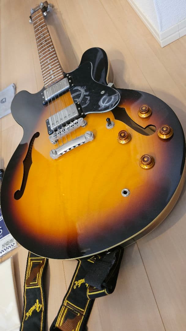 Epiphone　Dot ES-335 VS