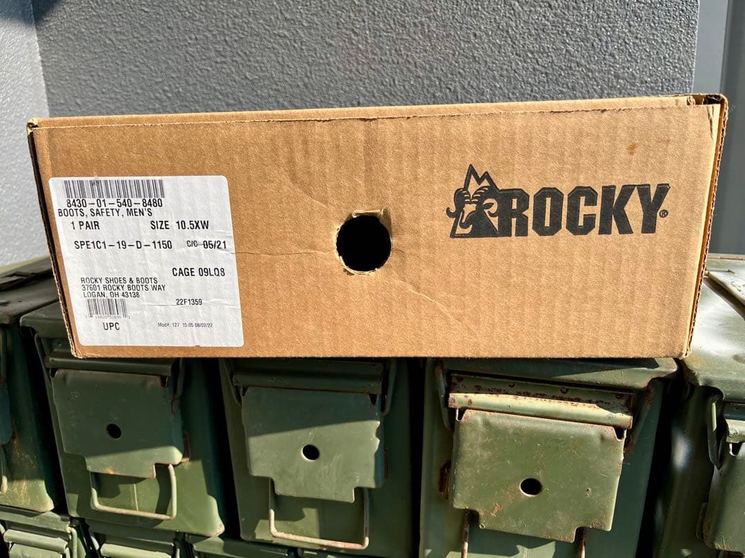 米軍放出未使用品Rocky社 米国製タクティカルブーツスチールトゥ入り 28cm