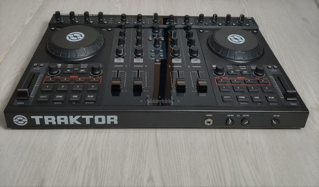 Traktor KONTROL S4 MK1 | DJコントローラー ジャンク