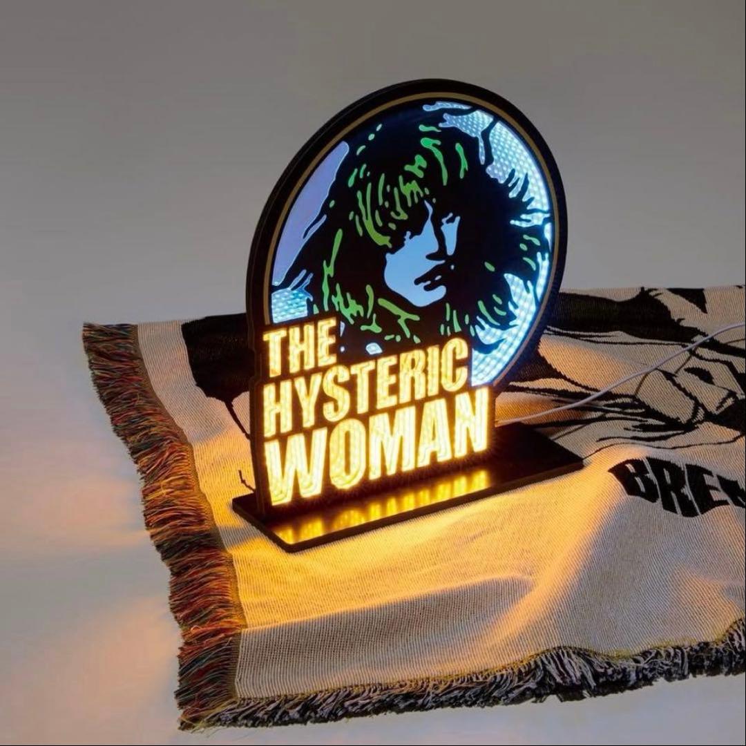 コレクション THE HYSTERIC WOMAN MIRROR LIGHT