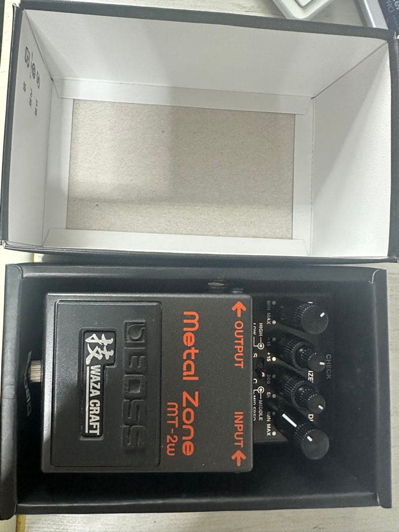 ギター BOSS MT-2W