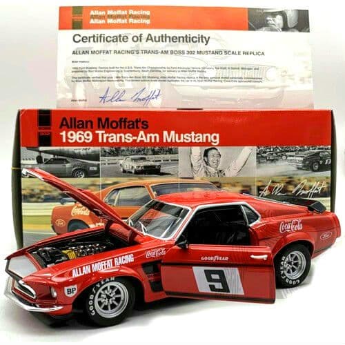 ミニカー 1/18 Ford Mustang Boss 302 Trans-Am