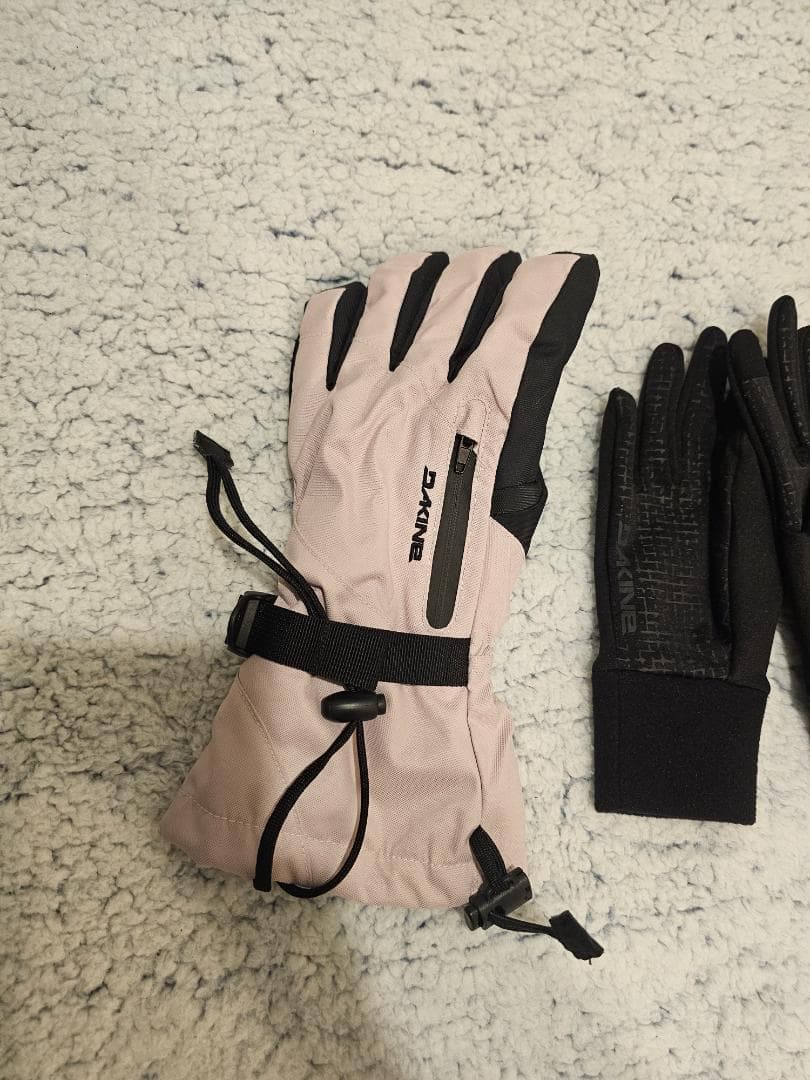 DAKINE スキーグローブ ピンクと黒