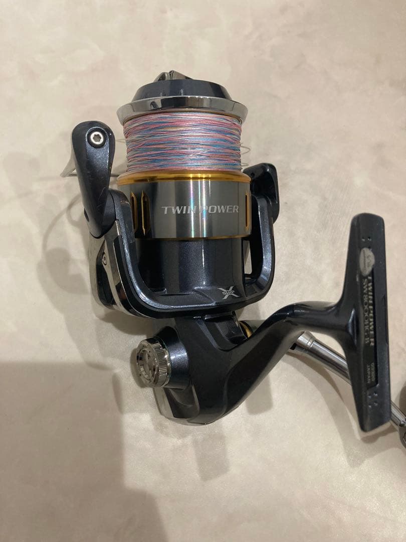 SHIMANO TWIN POWER SW8000HG スピニングリール